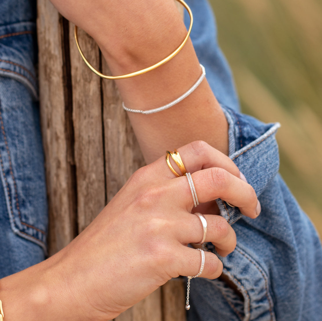 The Art of Styling Jewelry: How to Perfectly Accessorize with Jewelry ...